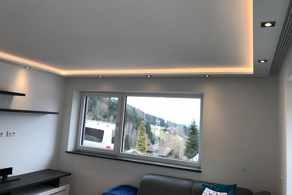 LED Stuckleisten für indirekte Beleuchtung Wand und Decke „WDML-170A-PR“