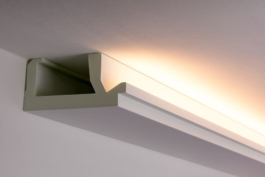 LED Stuckleisten für indirekte Beleuchtung Wand und Decke „WDML-170C-PR“